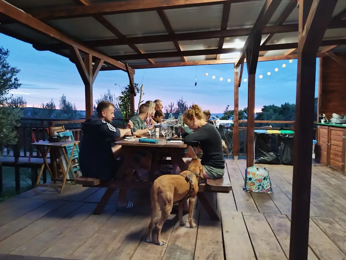 ULIX Travel - MALEN, WEIN UND ABENDESSEN