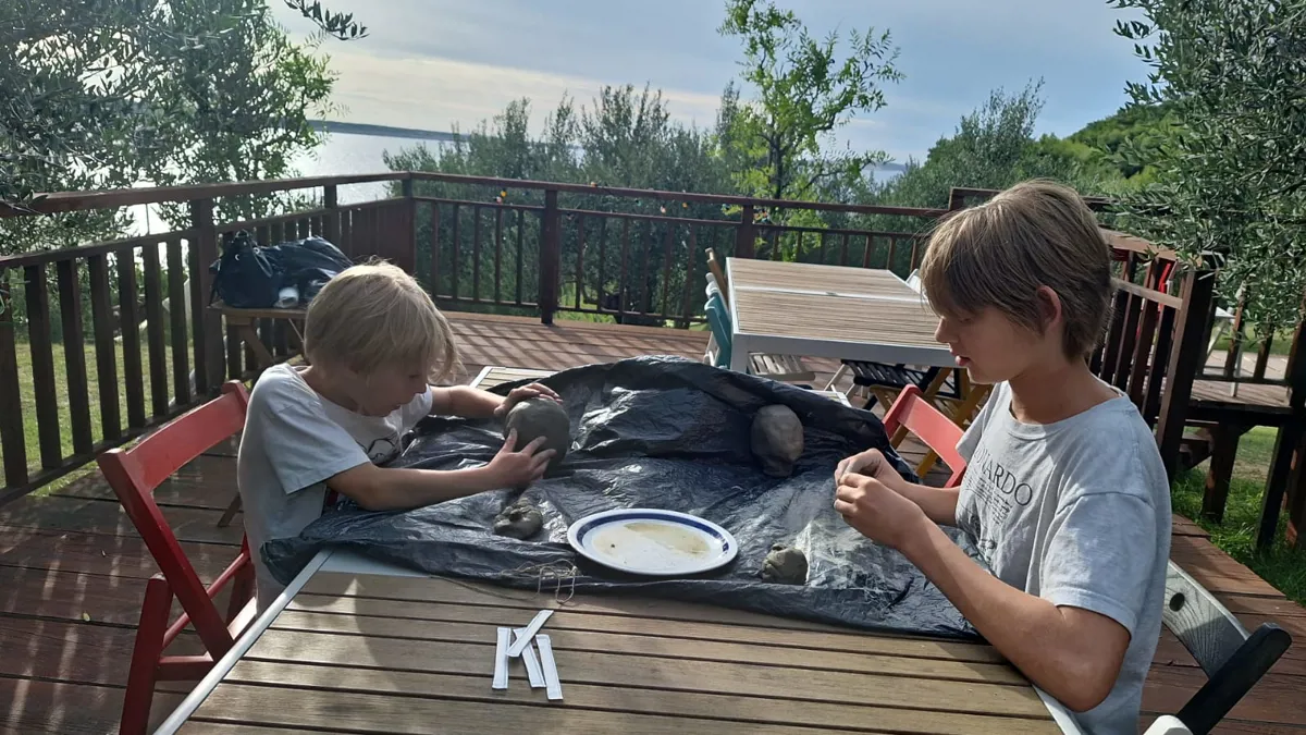 ULIX Travel - SCULPTING CLASS FOR KIDS